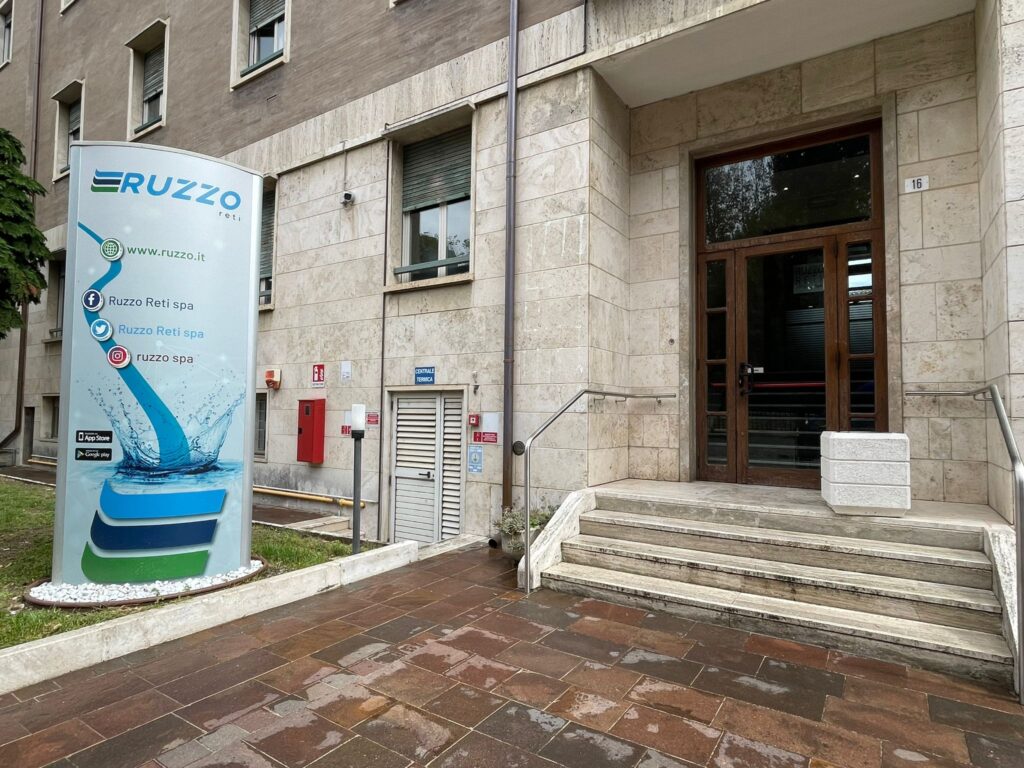 La bolletta dell'acqua della Ruzzo Reti diventa bimestrale - Notizie ...