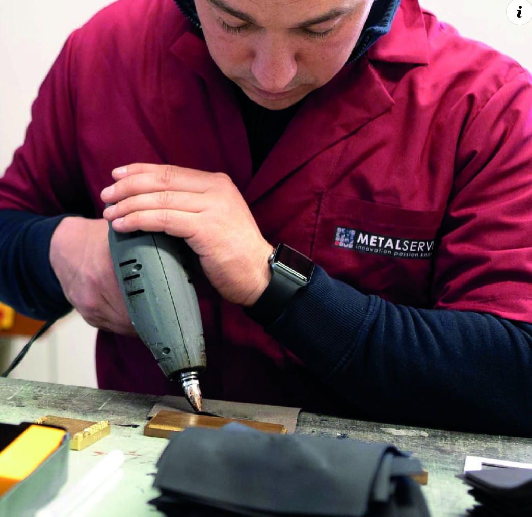 MetalService si trova al fianco delle più prestigiose firme della moda italiana e internazionale ...