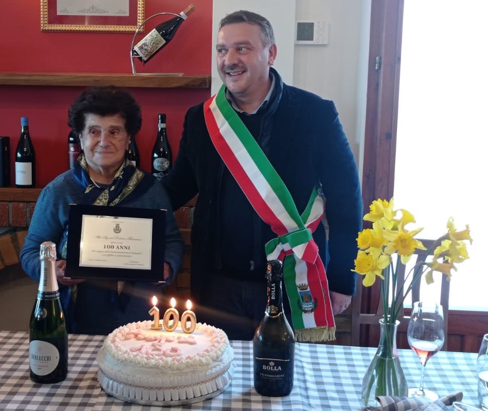Cittadina di Silvi compie 100 anni: Scordella le fa visita - Notizie ...