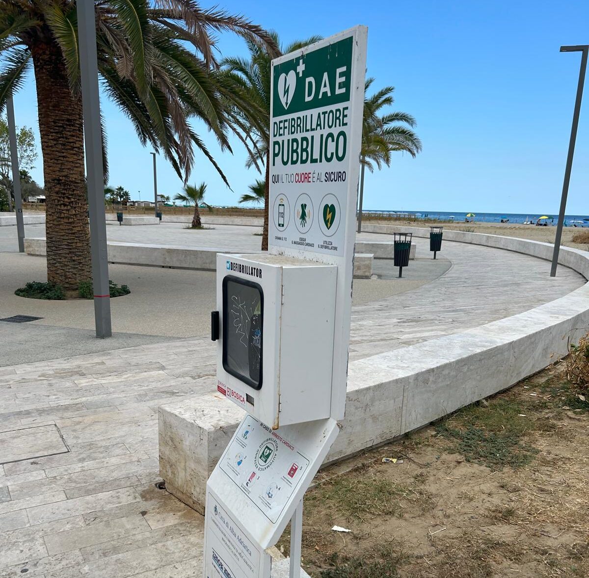 Alba Adriatica, defibrillatori sulla riviera: l'importanza dei ...