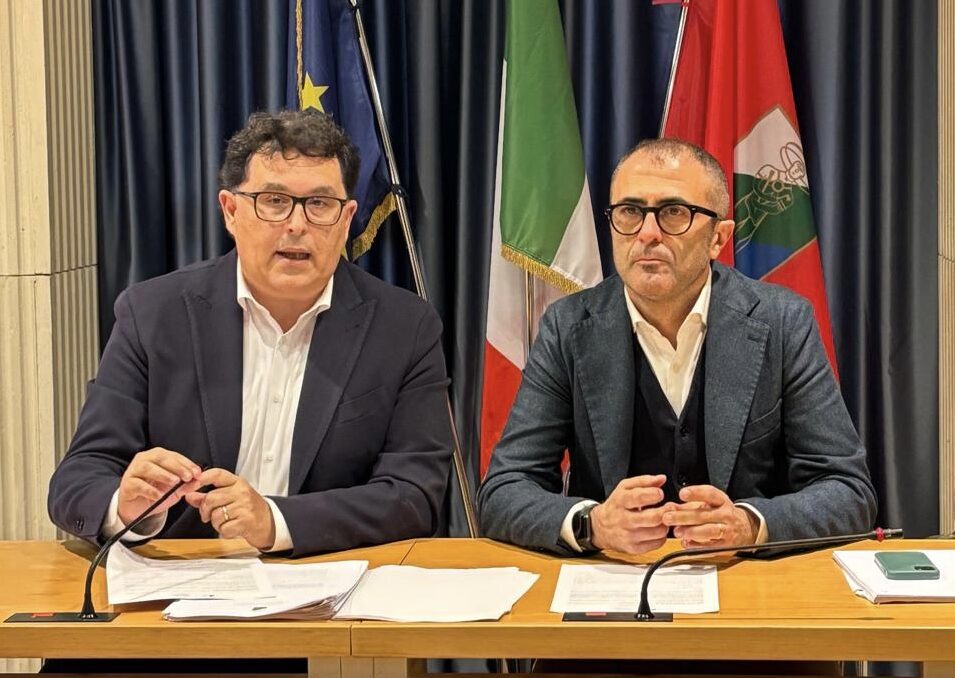 "La nuova sede della Regione a Pescara ridotta da 20mila a 8mila metri ...