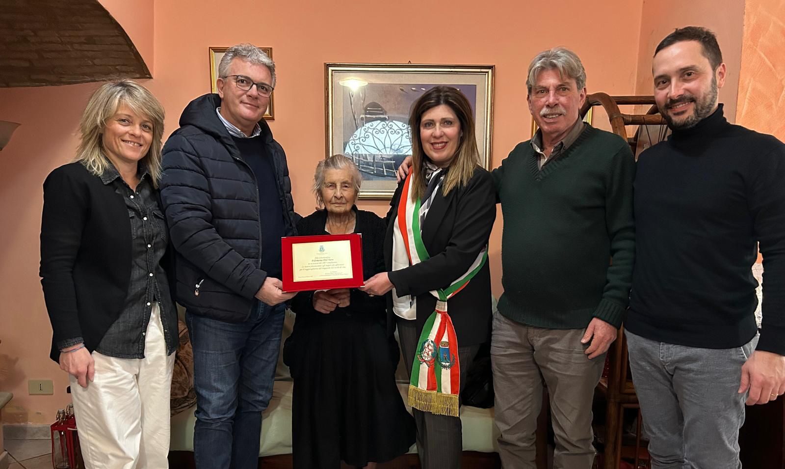 Torano Nuovo in festa per i 100 anni di Memena Del Toro - Notizie ...